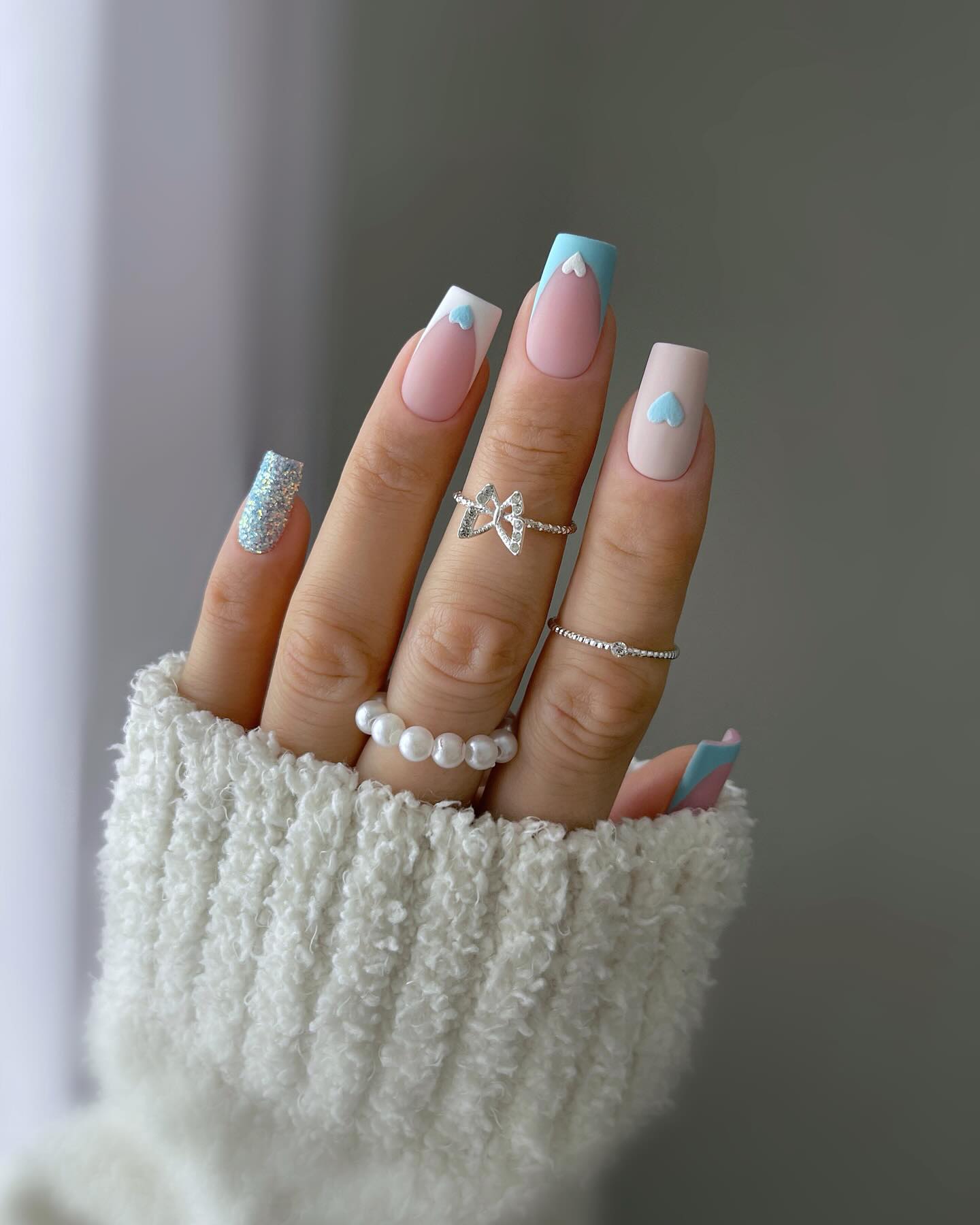 24 Hermosas Ideas De Diseños De Uñas Azules Para Este 2024!! - DECORAMANO