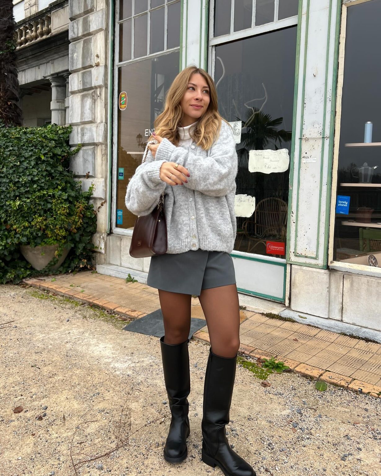 17 Outfits con Botas Altas para Lucir Impecablemente! - DECORAMANO